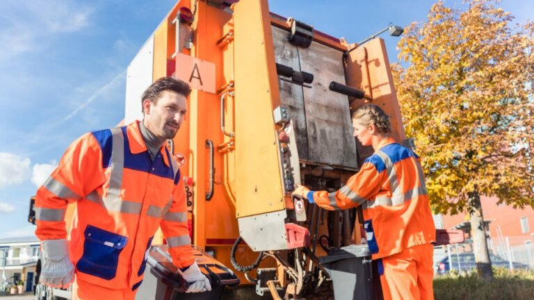 How Does a Bin Lorry Work? | Waste Managed