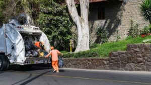 How Does a Bin Lorry Work? | Waste Managed